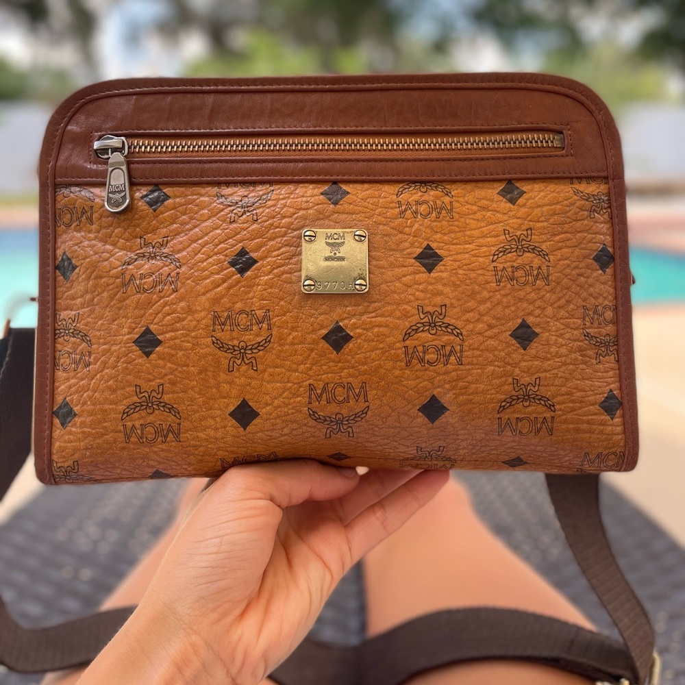 Mcm 1990s Logo Monogram Crossbody Bag - Gem